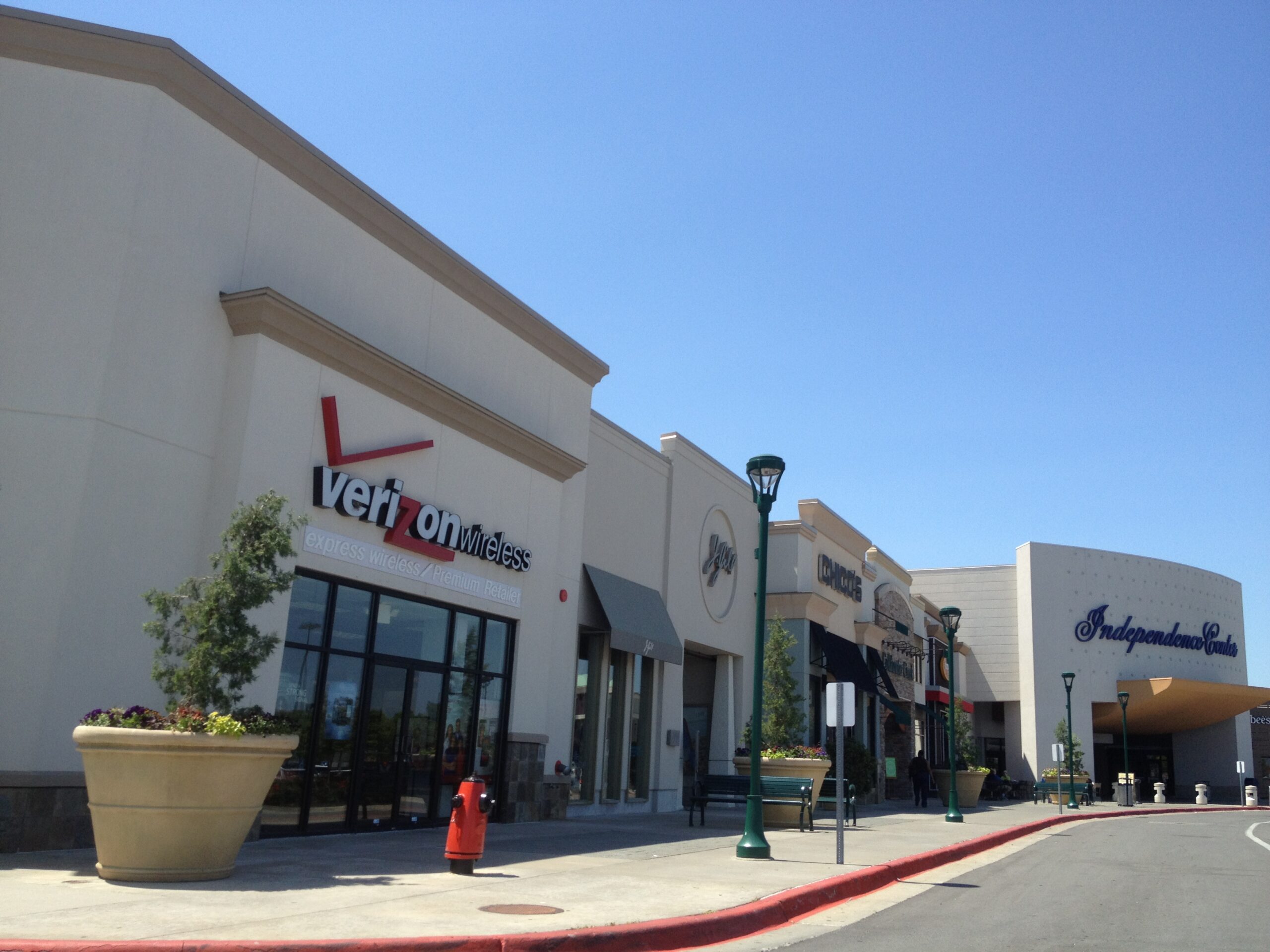 Independence Center Closes, And Shopping Centers Limit Hours - Ingram's